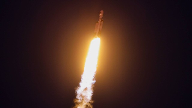 Foto: Roket SpaceX Diluncurkan Dalam Rangka Misi Rahasia AS | kumparan.com