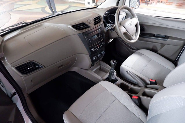 Modal Wuling Formo Max Bertarung dengan Carry dan Gran Max | kumparan.com