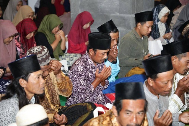 GGN Pendukung Ganjar Bantu Pembangunan Asrama di Ponpes Bait At-Taqwa ... GGN Pendukung Ganjar Bantu Pembangunan Asrama di Ponpes Bait At-Taqwa ...