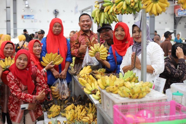 Pemerintah Dorong Adanya Percepatan Transaksi Digital di Pasar Sleman | kumparan.com