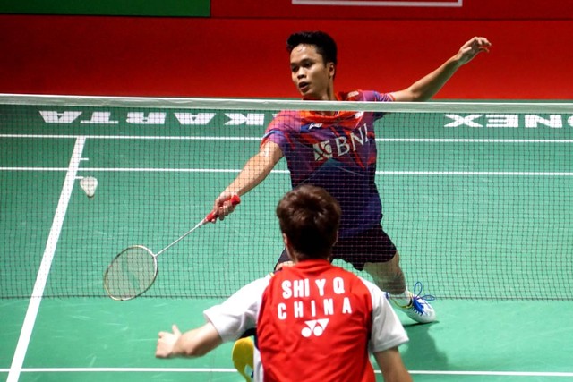Foto: Anthony Ginting Tumbang dari Shi Yu Qi asal China di Indonesia Masters | kumparan.com