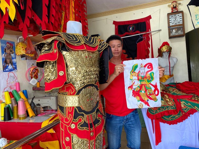 Harga Baju Dewa yang Dipakai Tatung pada Perayaan Cap Go Meh Capai Rp ...