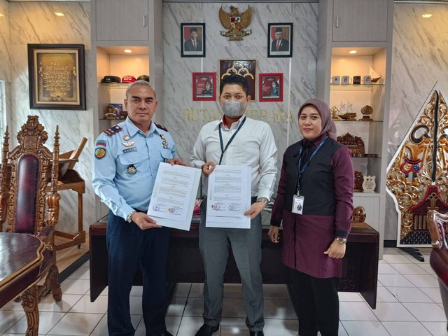 Kembali Jalin Sinergi, Rutan Jepara Tanda Tangani Perjanjian Kerja Sama | kumparan.com