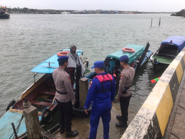 Boat Pancung di Pelabuhan Rakyat Tanjungpinang Diimbau Waspadai Cuaca ...