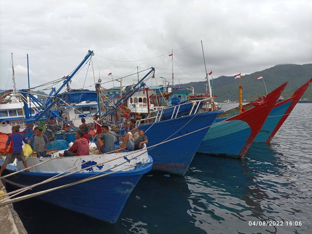 Membenarkan yang Biasa atau Membiasakan yang Benar dalam Perikanan ...