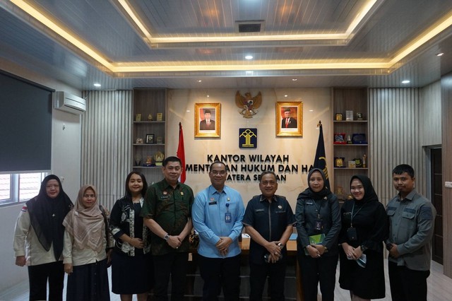 Kakanwil Ilham Djaya Terima Audiensi Kadis Koperasi dan UKM Provinsi ... Kakanwil Ilham Djaya Terima Audiensi Kadis Koperasi dan UKM Provinsi ...