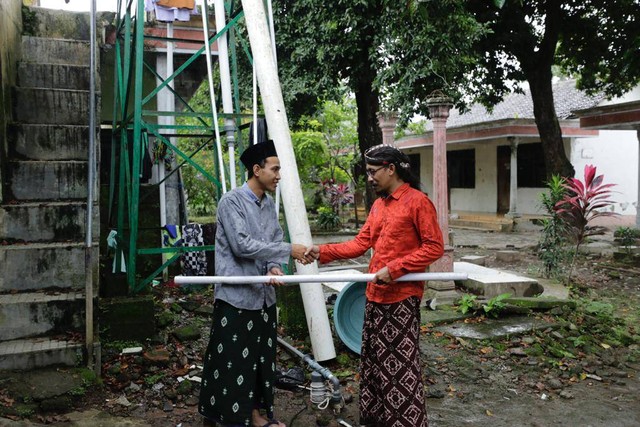 Atasi Masalah Air, Gus Jatim Dukung Ganjar Bangun Sumur untuk Ponpes di Ponorogo | kumparan.com