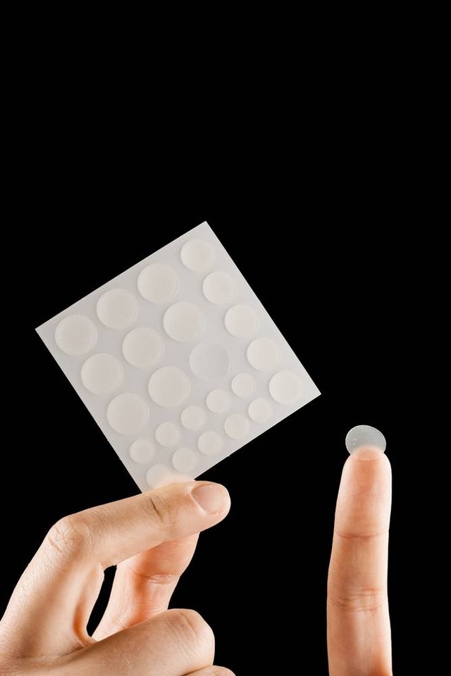 Kapan Waktu Terbaik Pakai Acne Patch untuk Atasi Jerawat? Ini ...