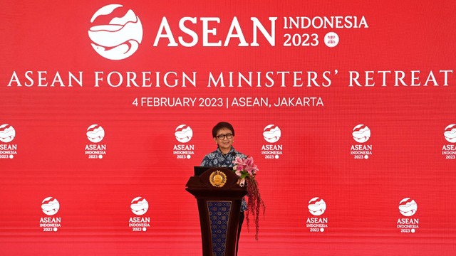 Jabat Ketua ASEAN, Indonesia Siap Memajukan Asia Tenggara Bebas Senjata Nuklir | kumparan.com