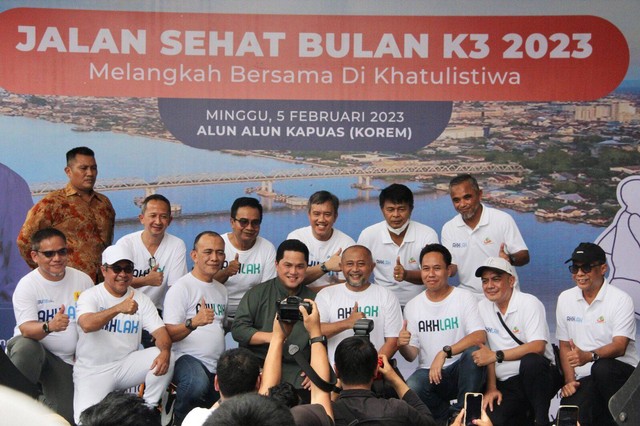 PTPN XIII Ikut Meriahkan Jalan Sehat yang Digelar Pelindo | kumparan.com