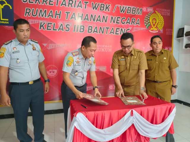 Karutan Bantaeng Teken Kerja Sama dengan RSUD Bantaeng Saat Donor Darah ...