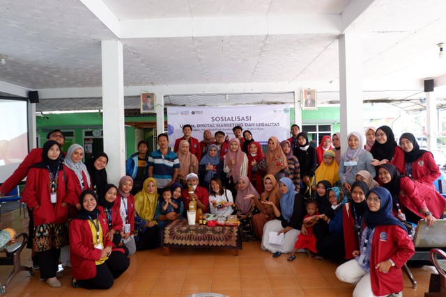 KKN-P 20 Semarakkan Sosialisasi UMKM, Digital Marketing dan Legalitas ...