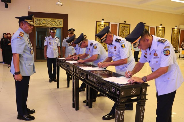 4 Pejabat Administrasi Dimutasi, Kepala Kanwil Kemenkumham Riau ...