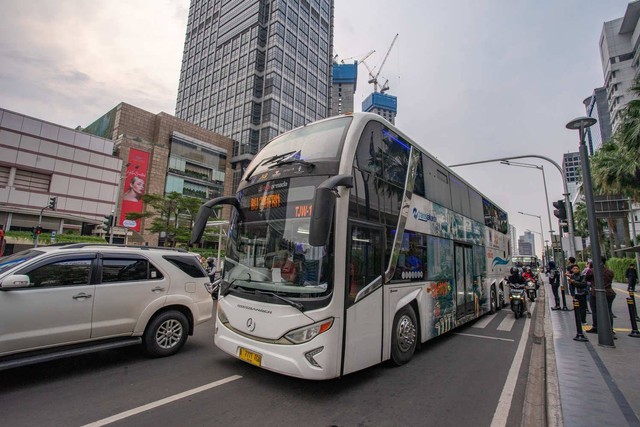 Cara Naik Bus Tingkat Gratis Jakarta untuk Wisatawan | kumparan.com