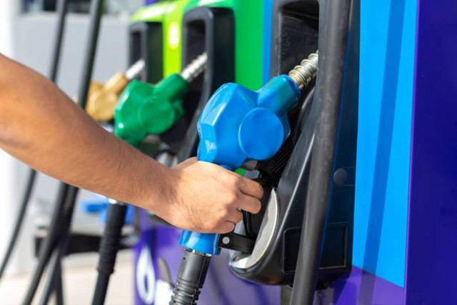 Senyawa yang Menentukan Kualitas pada Bensin | kumparan.com