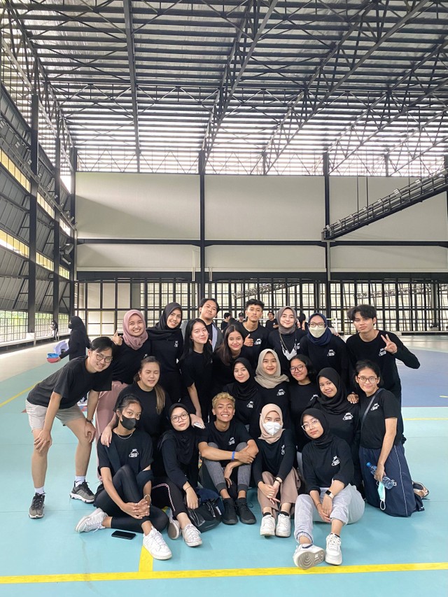 Mendukung Civitasnya Agar Tetap Bugar, Ini Dia Fasilitas Olahraga yang Ada di UI | kumparan.com