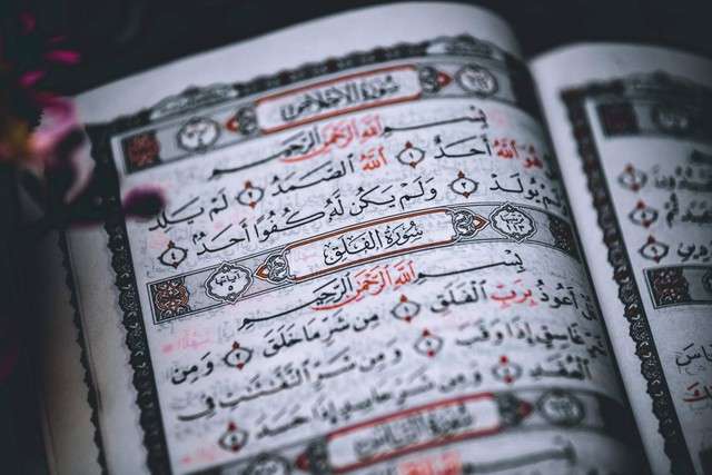 7 Surat Pembuka Rezeki yang Bisa Diamalkan Umat Islam | kumparan.com