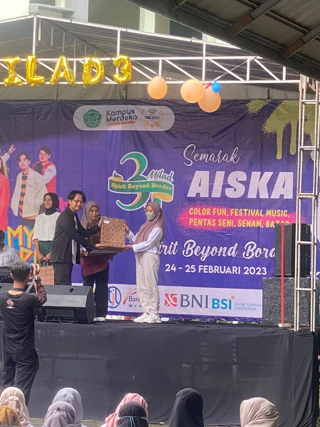 Mahasiswa STI Juara I Lomba Desain Logo Milad Universitas 'Aisyiyah ...