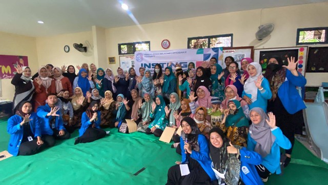 Bersama Kader Lawan Stunting dalam Permasalahan ASI Eksklusif ... Bersama Kader Lawan Stunting dalam Permasalahan ASI Eksklusif ...