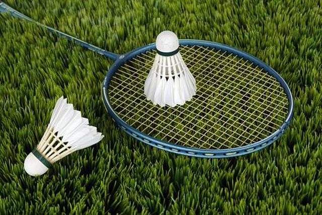 Perbedaan Pukulan Forehand dan Backhand dalam Bulu Tangkis | kumparan.com