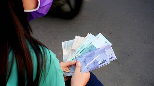 Perubahan Tingkat Suku Bunga Bank Indonesia dan Situasi Perekonomian ...