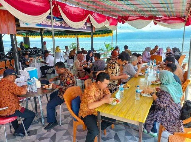 Cerita Pengelola Coffee Jojobo di Balik Suksesnya Sail Tidore 2022 | kumparan.com
