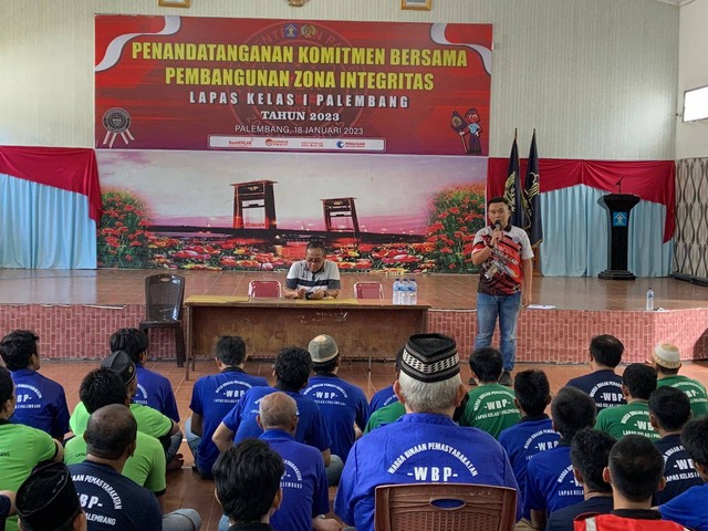 Arahan Kalapas Kelas I Palembang tentang Pemutakhiran Data NIK dan ... Arahan Kalapas Kelas I Palembang tentang Pemutakhiran Data NIK dan ...