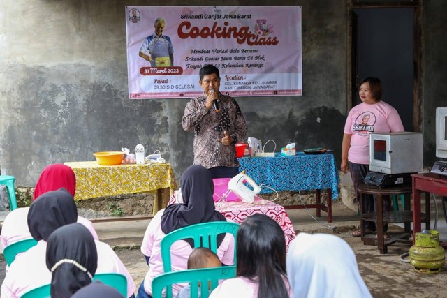 Buka Peluang Usaha, Srikandi Ganjar Gelar Pelatihan Memasak dan ... Buka Peluang Usaha, Srikandi Ganjar Gelar Pelatihan Memasak dan ...