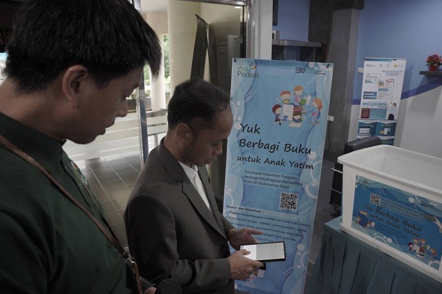 PLN Kalbar Inisiasi Gerakan 1.000 Buku untuk Santri dan Anak Yatim ...