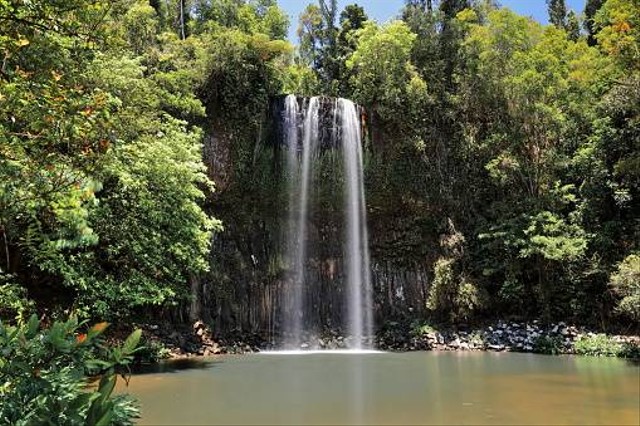 4 Tempat Wisata Kuningan untuk Healing, Seru Banget | kumparan.com