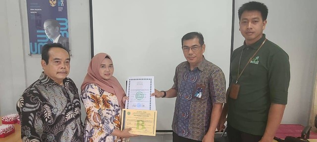 25 Pelaku UMKM Binaan PLN di Rumah BUMN Sintang dan Sekadau Naik Kelas | kumparan.com