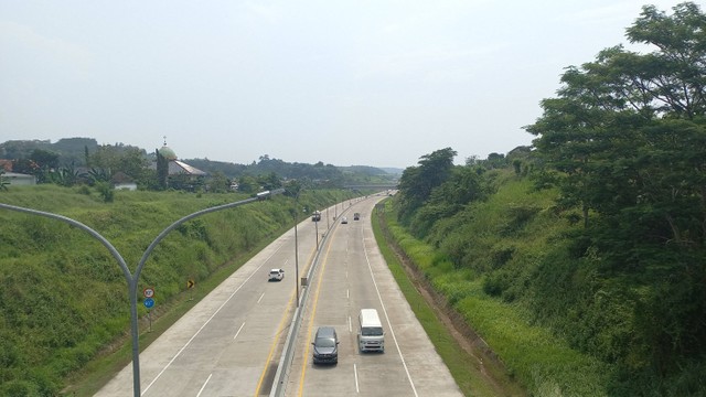 Pemudik, Waspada Titik Lelah Saat Lintasi 2 Ruas Tol Trans Jawa Ini ... Pemudik, Waspada Titik Lelah Saat Lintasi 2 Ruas Tol Trans Jawa Ini ...