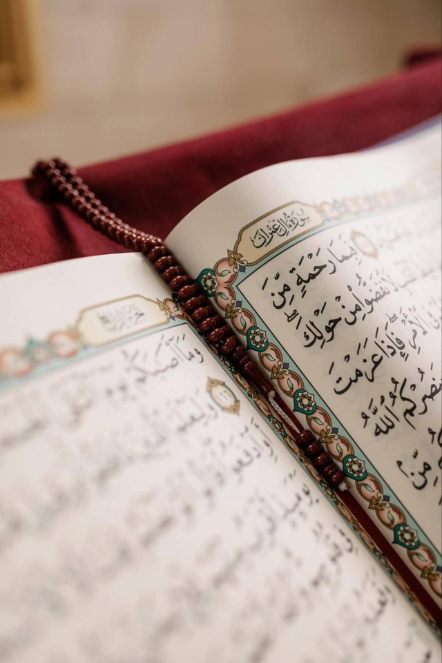 7 Keutamaan Istigfar untuk Memberikan Solusi Masalah Hidup | kumparan.com