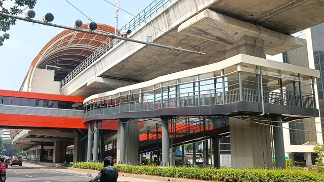 Tanpa Macet dan Klakson, Begini Lengangnya Rasuna Said Jelang Lebaran | kumparan.com