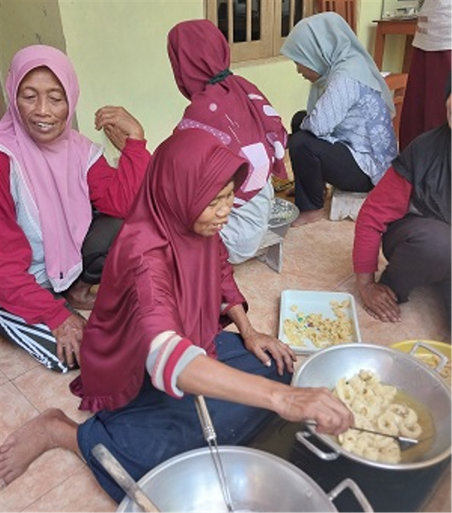 Berdayakan Ekonomi KWT, Dosen UMY Berikan Pelatihan Mengolah Labu ...