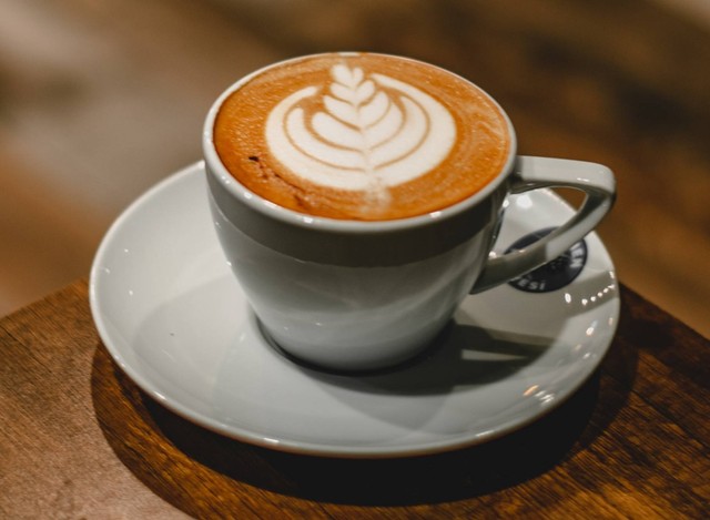Pengertian Latte, Asal Usul, Resep dan Cara Membuatnya | kumparan.com
