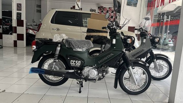 Motor Bebek Honda Cross Cub 50, Seliter Bensin Bisa Tempuh 94 Kilometer ...