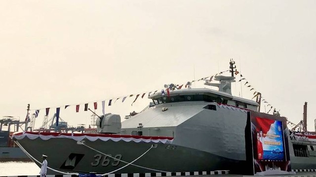 KRI Bung Karno Resmi Perkuat Armada Laut Indonesia | kumparan.com