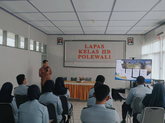 Lapas Polewali Menerima Kunjungan Universitas Terbuka Dalam Rangka ... Lapas Polewali Menerima Kunjungan Universitas Terbuka Dalam Rangka ...