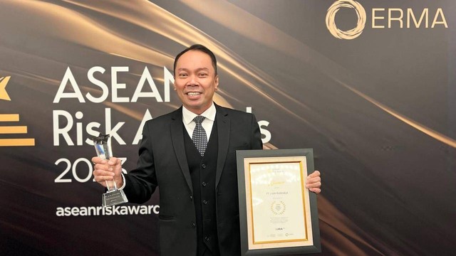 Dirut Jasa Raharja Rivan A. Purwanto Raih Risk Professional of The Year ...