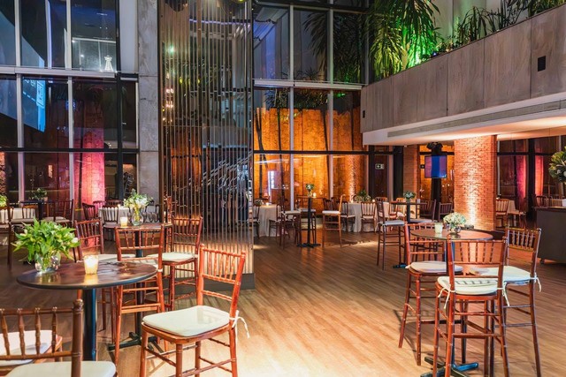 5 Restoran yang Ramai di Bandung, Bikin Ketagihan | kumparan.com