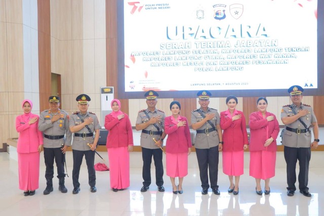 6 Jabatan Kapolres Diganti, Ini Pesan Kapolda Lampung | kumparan.com