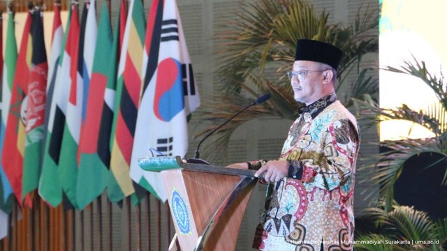 Sekum PP Muhammadiyah : Seleksi Mahasiswa Baru 2023 di UMS Sangat Ketat ... Sekum PP Muhammadiyah : Seleksi Mahasiswa Baru 2023 di UMS Sangat Ketat ...