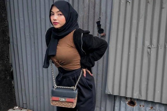 Oklin Fia Minta Maaf soal Konten Jilat Es Krim Depan Kemaluan Pria | kumparan.com