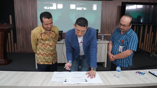 Komitmen Universitas Moestopo Jaga Kualitas dan Mutu | kumparan.com