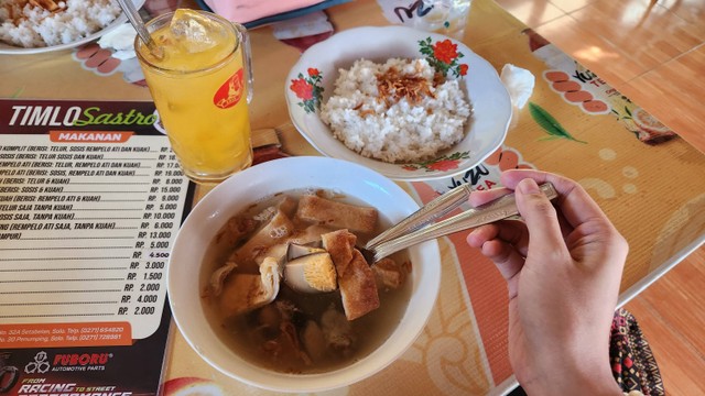 Segar nan Gurih Timlo, Sajian Kuah Khas Solo yang Isiannya Unik ...