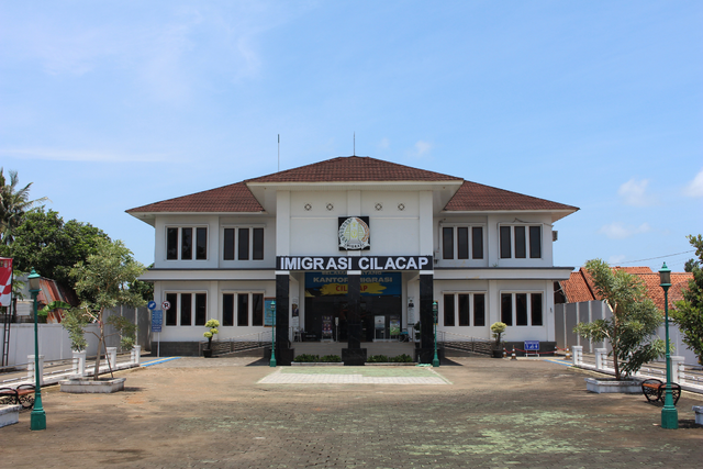 Inovasi Layanan Prioritas Kantor Imigrasi Cilacap | kumparan.com