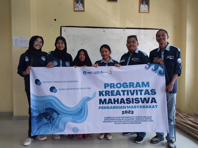 Tim PKM-PM SLL ITERA Sosialisasikan Blue Economy pada Warga Bandar ...