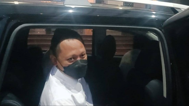 Direktur Dumas KPK, Tomi Murtomo Usai Diperiksa Polda Metro 6,5 Jam ... Direktur Dumas KPK, Tomi Murtomo Usai Diperiksa Polda Metro 6,5 Jam ...