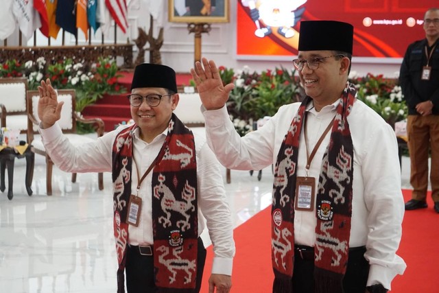 Misi Ekonomi Anies-Cak Imin: Ciptakan 15 Juta Lapangan Kerja hingga Benahi BUMN | kumparan.com